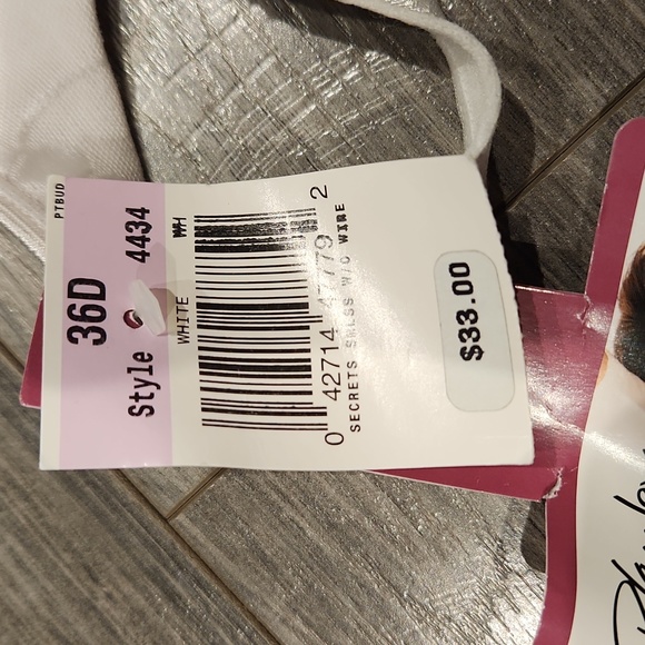 Playtex | Intimates & Sleepwear | Nwt Playtex Secrets Wire Free Womens ...